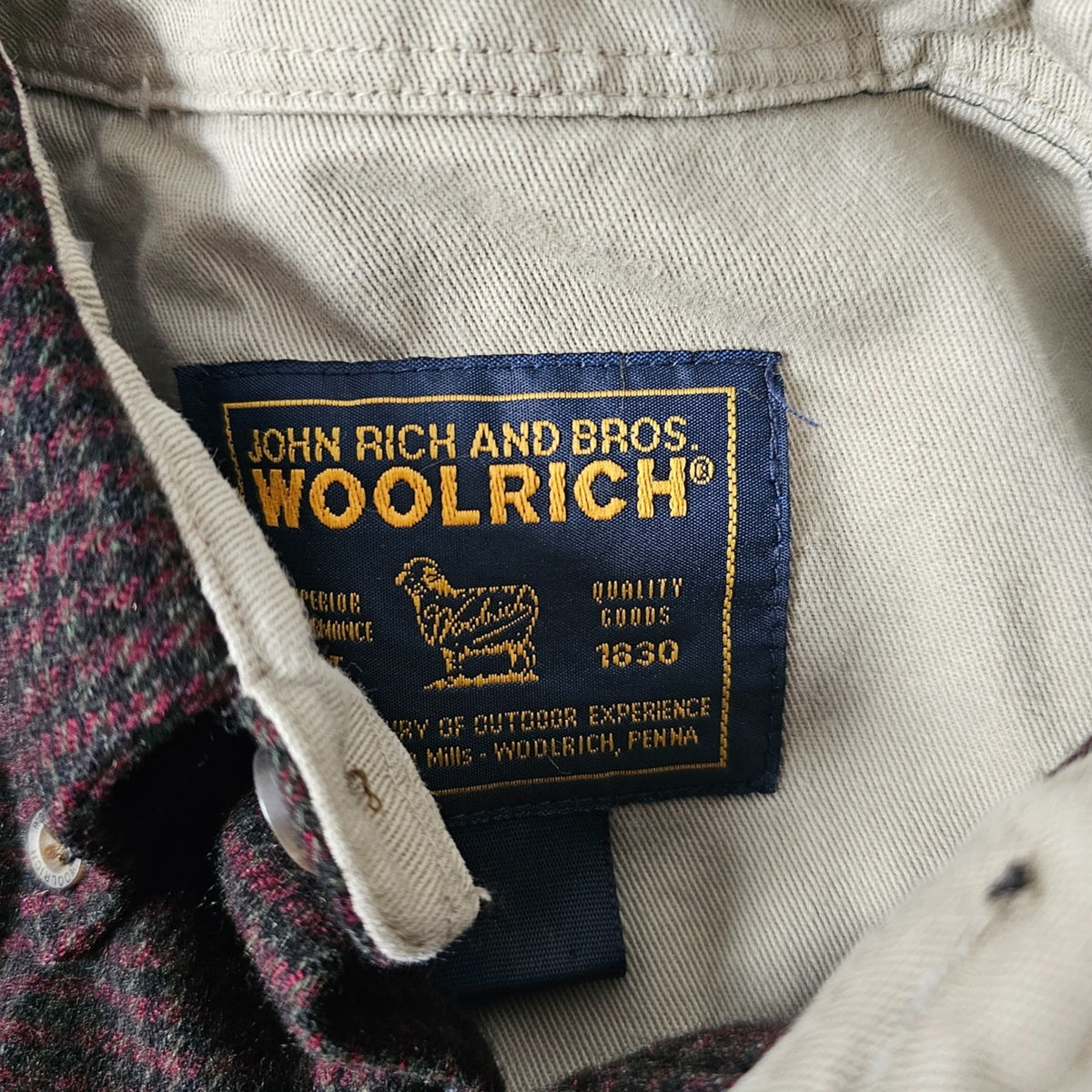 Vintage Woolrich shirt made of USA fabrics | retroiscooler | Vintage ...